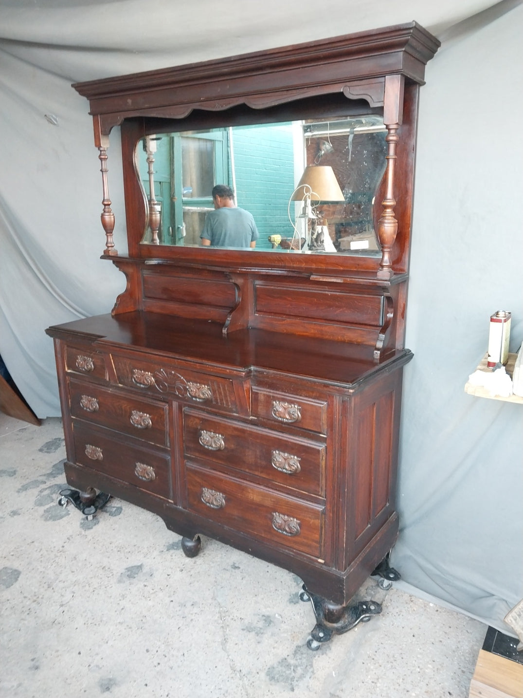 Serve — Lots of Furniture