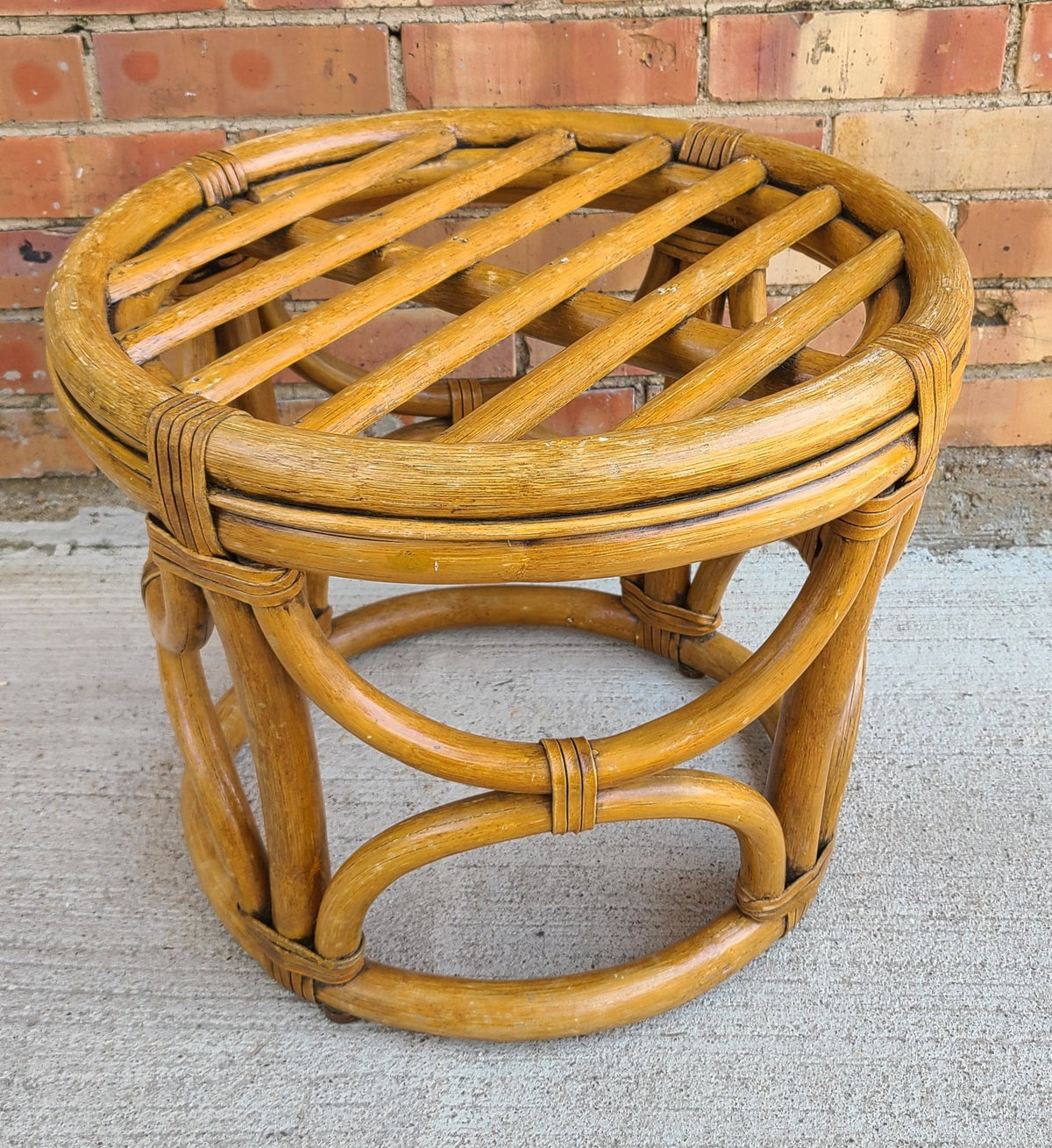 ROUND RATTAN OTTOMAN OR STAND — Lots of Furniture