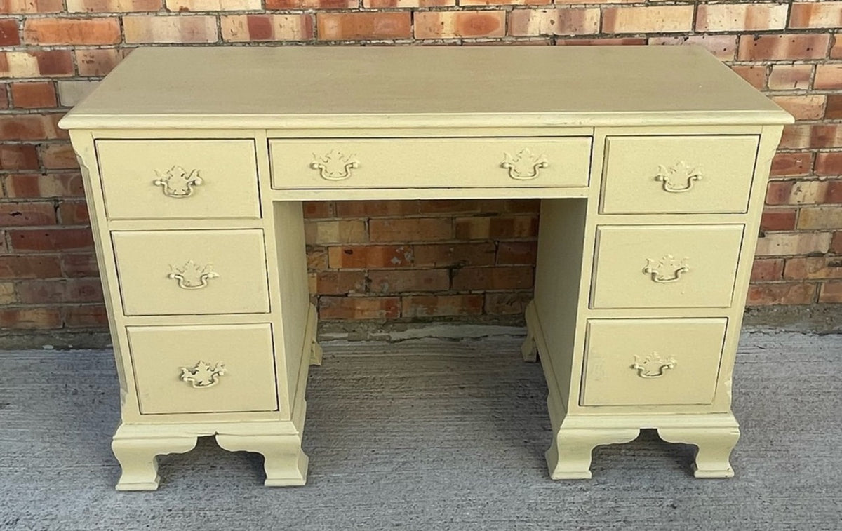 DUNCAN PHYFE STYLE SMALL MAHOGANY VANITY OR DESK-AS FOUND FINISH — Lots ...